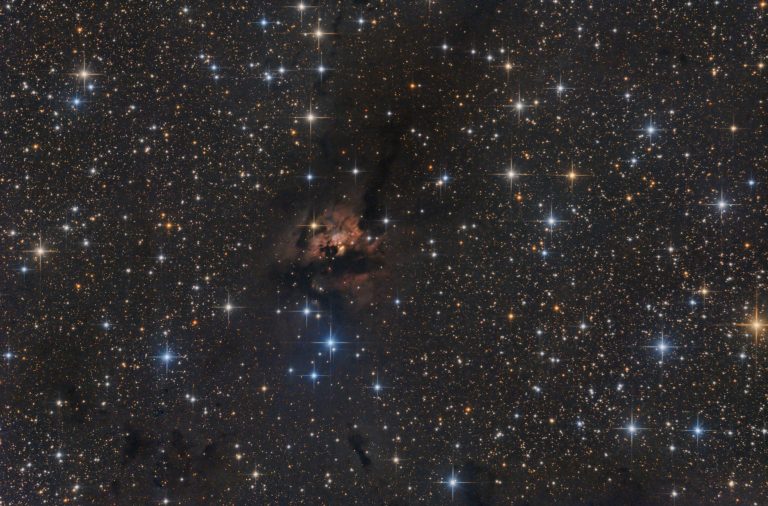 Sh2-187 und LDN 1317 in der Cassiopeia - Abenteuer Astronomie